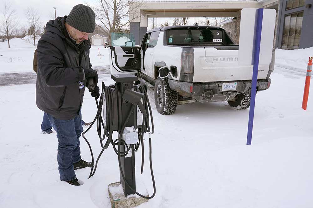 Race to boost electric vehicle range in cold weather | News, Sports ...